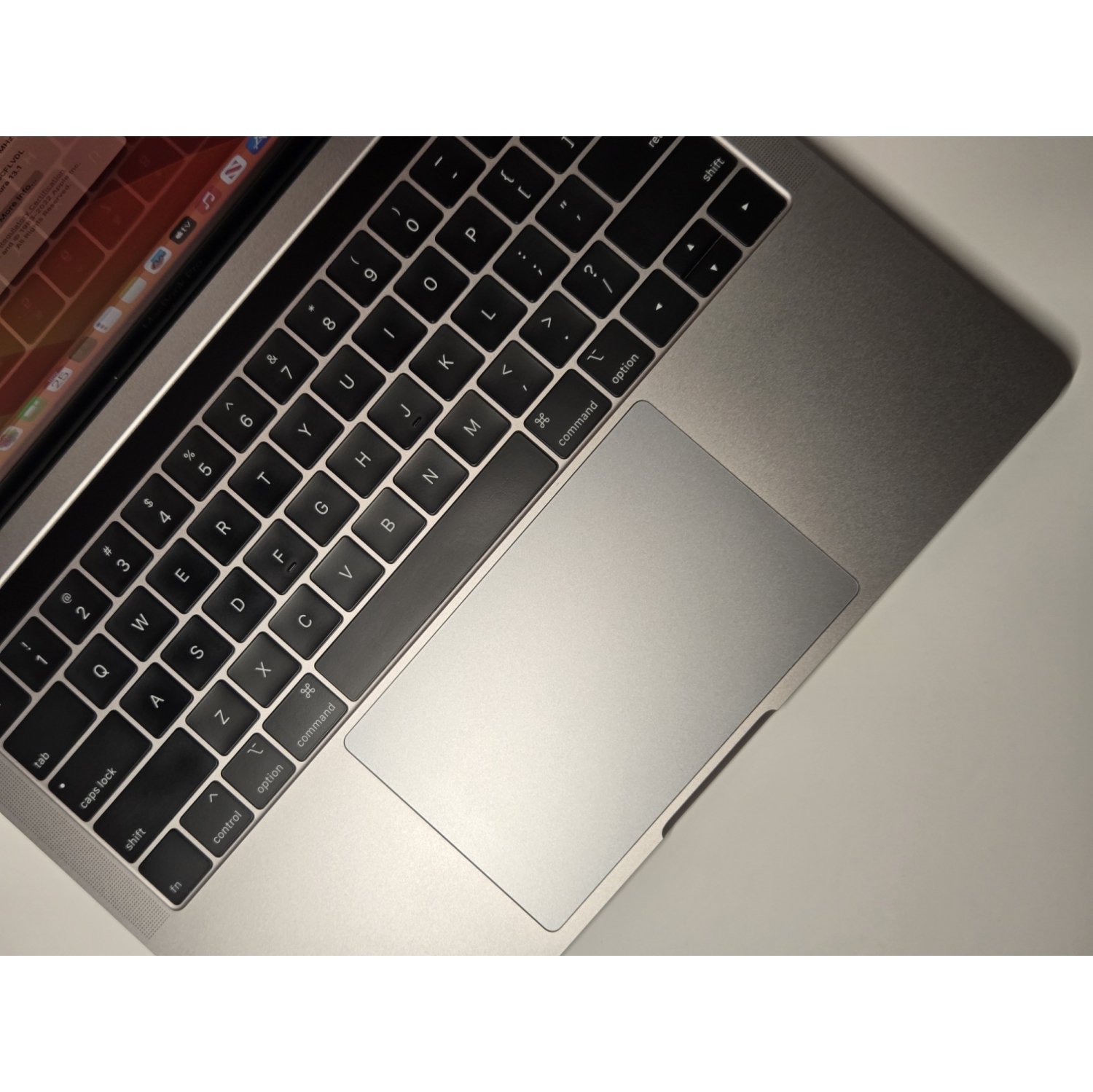 Refurbished (Good) Apple MacBook Pro 2019 13 Refurbished (Good) Apple MacBook Pro 2019 13