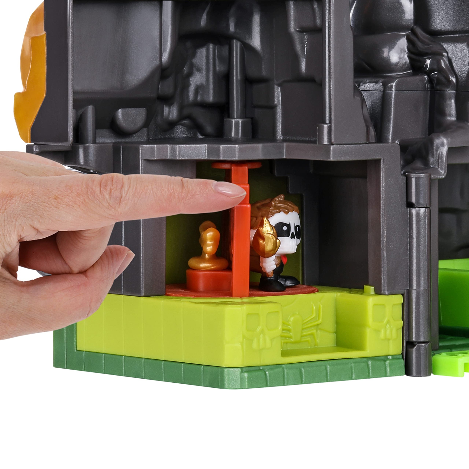 Treasure x playset store